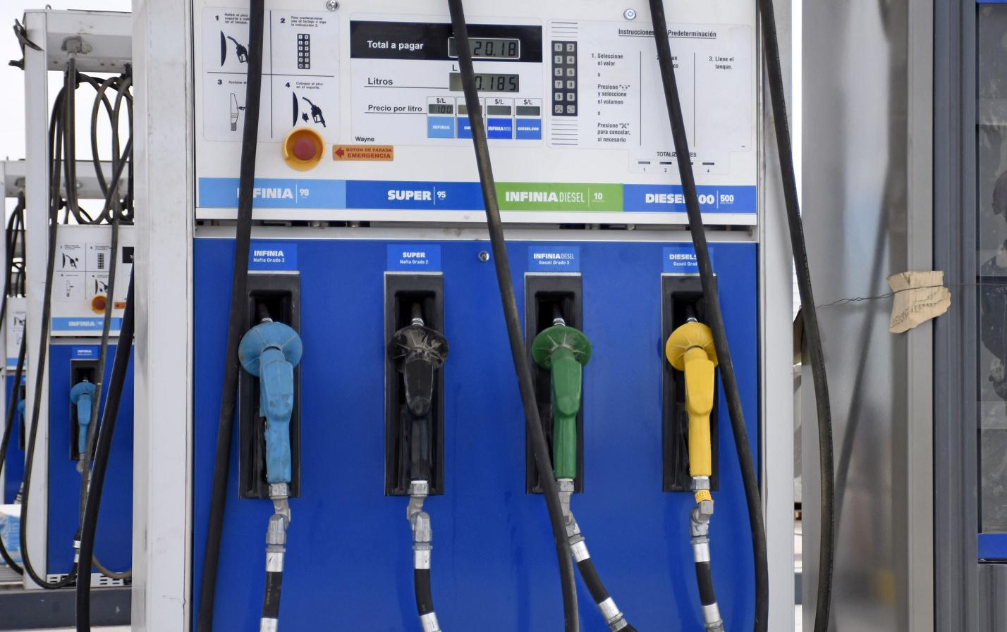 YPF ofrece un 15% de descuento todos los días en nafta: cómo se consigue